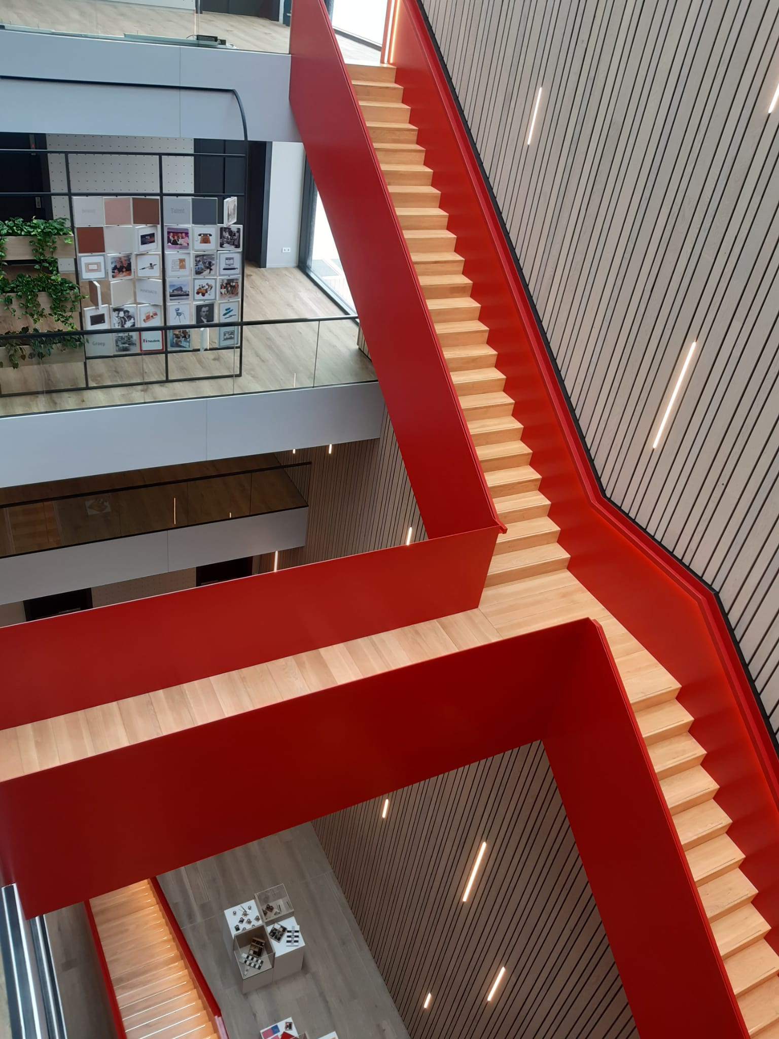 Nieuw bedrijfspand Heutink Primair Onderwijs - Krepla